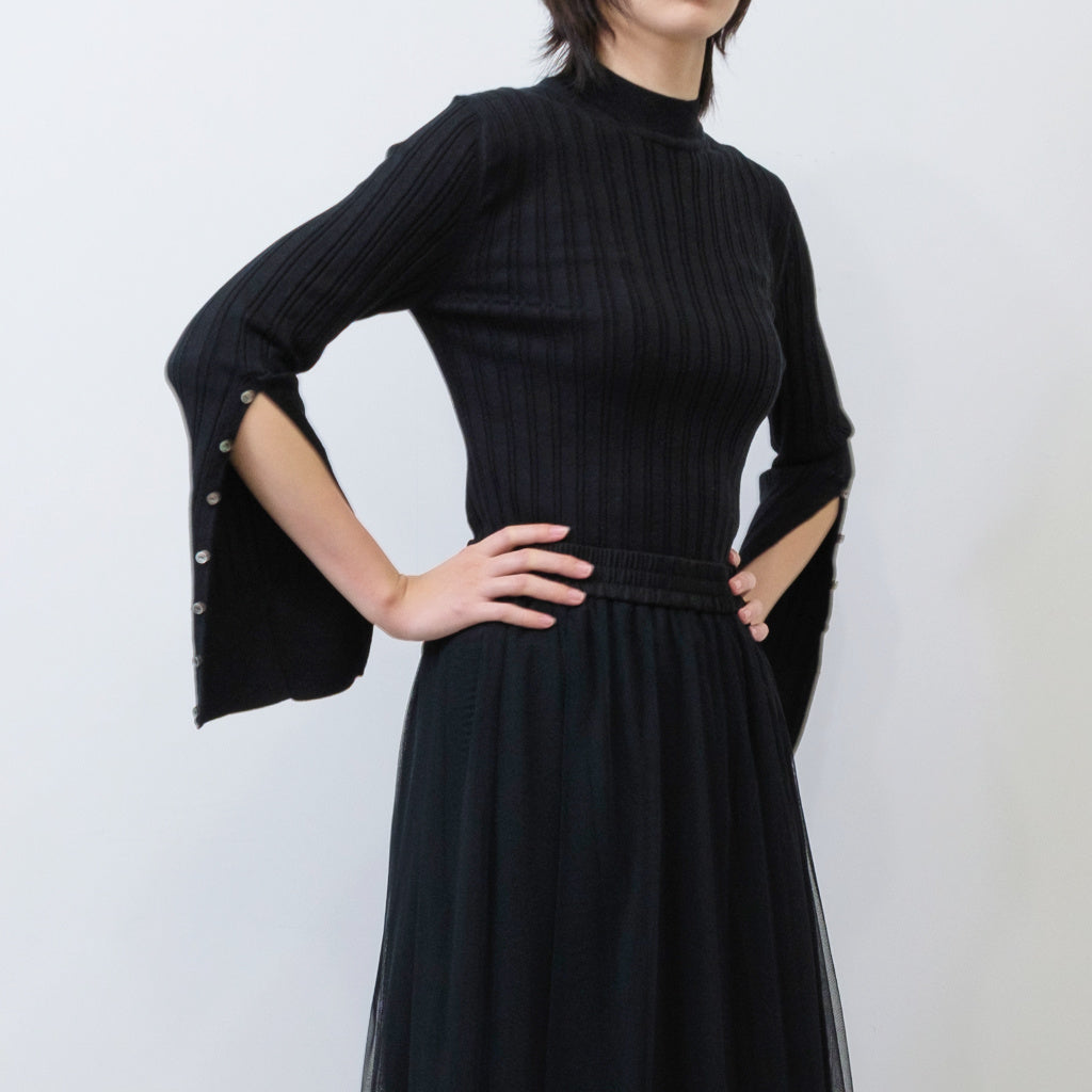 MAYUCA シルク リブフィットプルオーバー – TOYOBOSHI